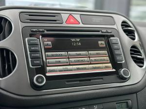 Black Volkswagen Tiguan 2009 in Jelgava, with an engine capacity of 1.40 L and mileage of 175 thousand km for 6690 €, photo 20 on AUTOMOTO.COM.LV