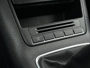 Black Volkswagen Tiguan 2009 in Jelgava, with an engine capacity of 1.40 L and mileage of 175 thousand km for 6690 €, photo 25 on AUTOMOTO.COM.LV