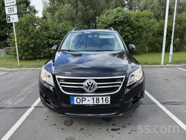 Melns Volkswagen Tiguan 2009 Rīga, ar dzinēja tilpumu 2.00 L un nobraukumu 239 tūkst. km par 6000 €, foto 2 vietnē AUTOMOTO.COM.LV