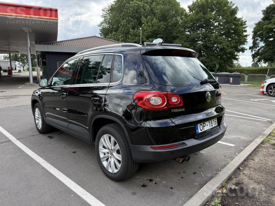 Melns Volkswagen Tiguan 2009 Rīga, ar dzinēja tilpumu 2.00 L un nobraukumu 239 tūkst. km par 6000 €, foto 6 vietnē AUTOMOTO.COM.LV