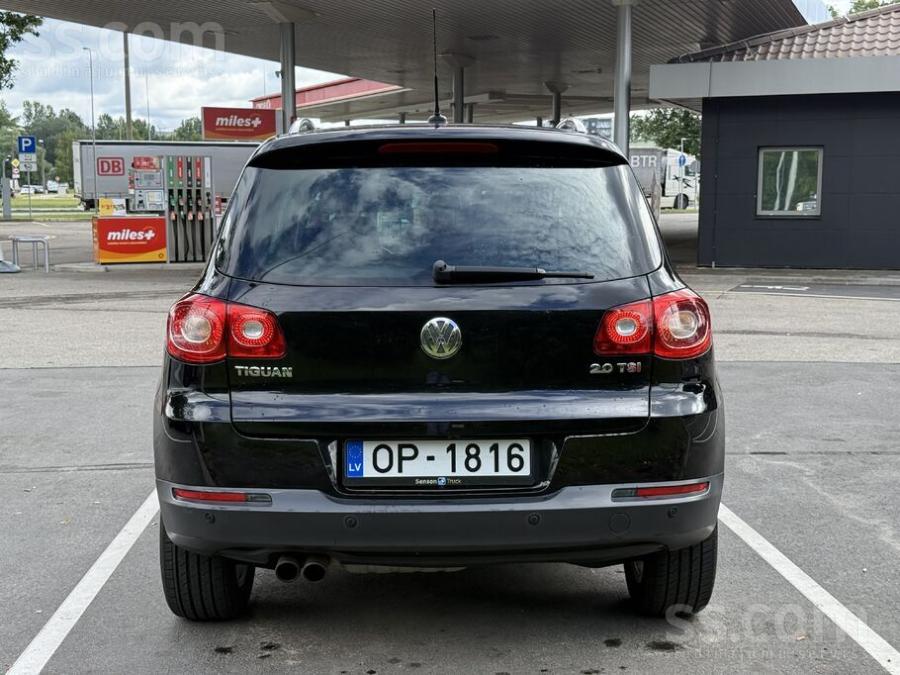 Melns Volkswagen Tiguan 2009 Rīga, ar dzinēja tilpumu 2.00 L un nobraukumu 239 tūkst. km par 6000 €, foto 7 vietnē AUTOMOTO.COM.LV