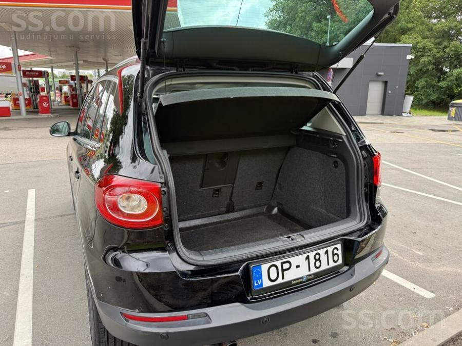 Melns Volkswagen Tiguan 2009 Rīga, ar dzinēja tilpumu 2.00 L un nobraukumu 239 tūkst. km par 6000 €, foto 13 vietnē AUTOMOTO.COM.LV