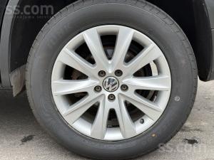 Melns Volkswagen Tiguan 2009 Rīga, ar dzinēja tilpumu 2.00 L un nobraukumu 239 tūkst. km par 6000 €, foto 14 vietnē AUTOMOTO.COM.LV