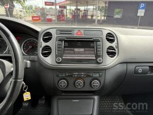 Melns Volkswagen Tiguan 2009 Rīga, ar dzinēja tilpumu 2.00 L un nobraukumu 239 tūkst. km par 6000 €, foto 24 vietnē AUTOMOTO.COM.LV