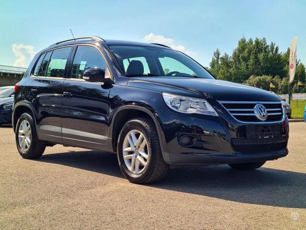 Melns Volkswagen Tiguan 2009 Kauņa, ar dzinēja tilpumu 2.00 L un nobraukumu 258 tūkst. km par 6200 €, foto 1 vietnē AUTOMOTO.COM.LV