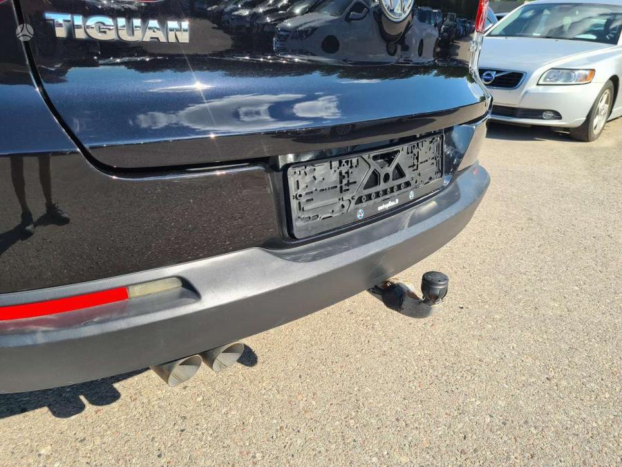 Melns Volkswagen Tiguan 2009 Kauņa, ar dzinēja tilpumu 2.00 L un nobraukumu 258 tūkst. km par 6200 €, foto 11 vietnē AUTOMOTO.COM.LV
