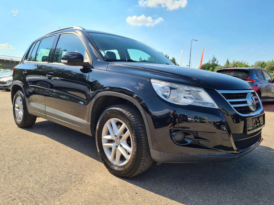 Melns Volkswagen Tiguan 2009 Kauņa, ar dzinēja tilpumu 2.00 L un nobraukumu 258 tūkst. km par 6200 €, foto 12 vietnē AUTOMOTO.COM.LV