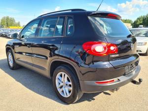 Melns Volkswagen Tiguan 2009 Kauņa, ar dzinēja tilpumu 2.00 L un nobraukumu 258 tūkst. km par 6200 €, foto 14 vietnē AUTOMOTO.COM.LV