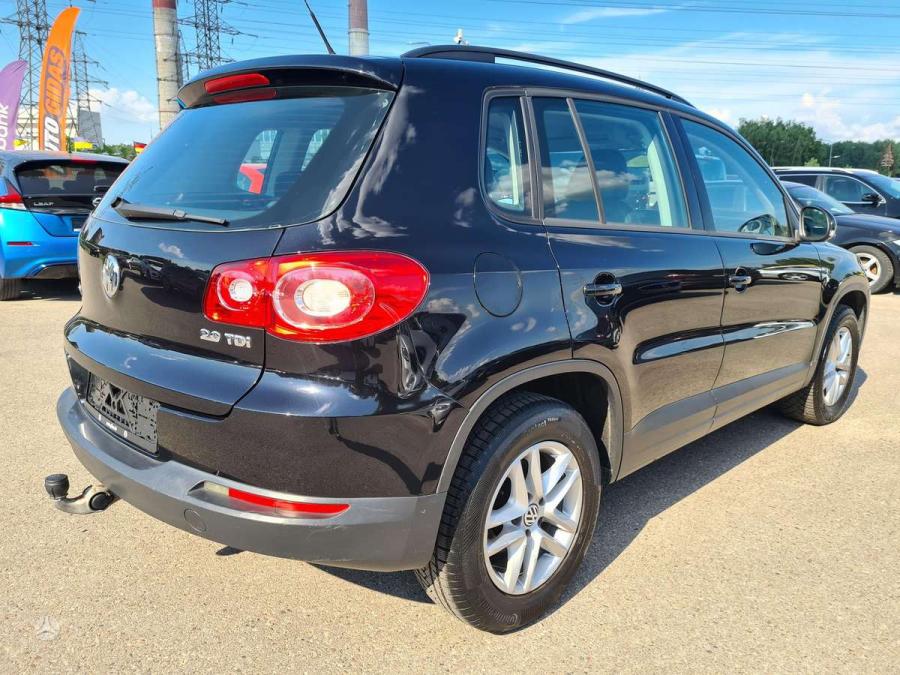 Melns Volkswagen Tiguan 2009 Kauņa, ar dzinēja tilpumu 2.00 L un nobraukumu 258 tūkst. km par 6200 €, foto 15 vietnē AUTOMOTO.COM.LV