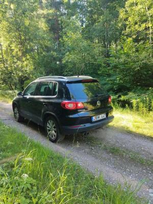 Melns Volkswagen Tiguan 2009 Viļņa, ar dzinēja tilpumu 1.98 L un nobraukumu 257 tūkst. km par 3700 €, foto 7 vietnē AUTOMOTO.COM.LV
