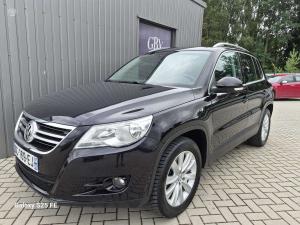 Black Volkswagen Tiguan 2009 in Taurage, with an engine capacity of 2.00 L and mileage of 231 thousand km for 5200 €, photo  on AUTOMOTO.COM.LV