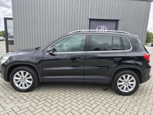 Black Volkswagen Tiguan 2009 in Taurage, with an engine capacity of 2.00 L and mileage of 231 thousand km for 5200 €, photo 8 on AUTOMOTO.COM.LV