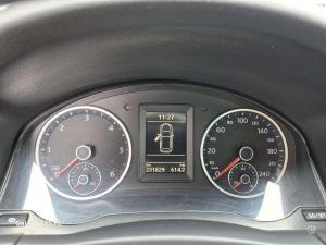 Black Volkswagen Tiguan 2009 in Taurage, with an engine capacity of 2.00 L and mileage of 231 thousand km for 5200 €, photo 22 on AUTOMOTO.COM.LV