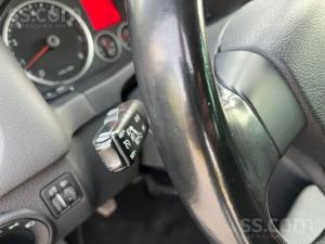 Black Volkswagen Tiguan 2009 in Cesis, with an engine capacity of 2.00 L and mileage of 262 thousand km for 6950 €, photo 16 on AUTOMOTO.COM.LV