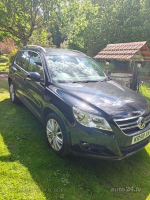 Black Volkswagen Tiguan 2009 in Paldiski, with an engine capacity of 0.00 L and mileage of 285 thousand km for 1600 €, photo 5 on AUTOMOTO.COM.LV