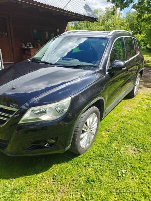 Black Volkswagen Tiguan 2009 in Paldiski, with an engine capacity of 0.00 L and mileage of 285 thousand km for 1600 €, photo 6 on AUTOMOTO.COM.LV