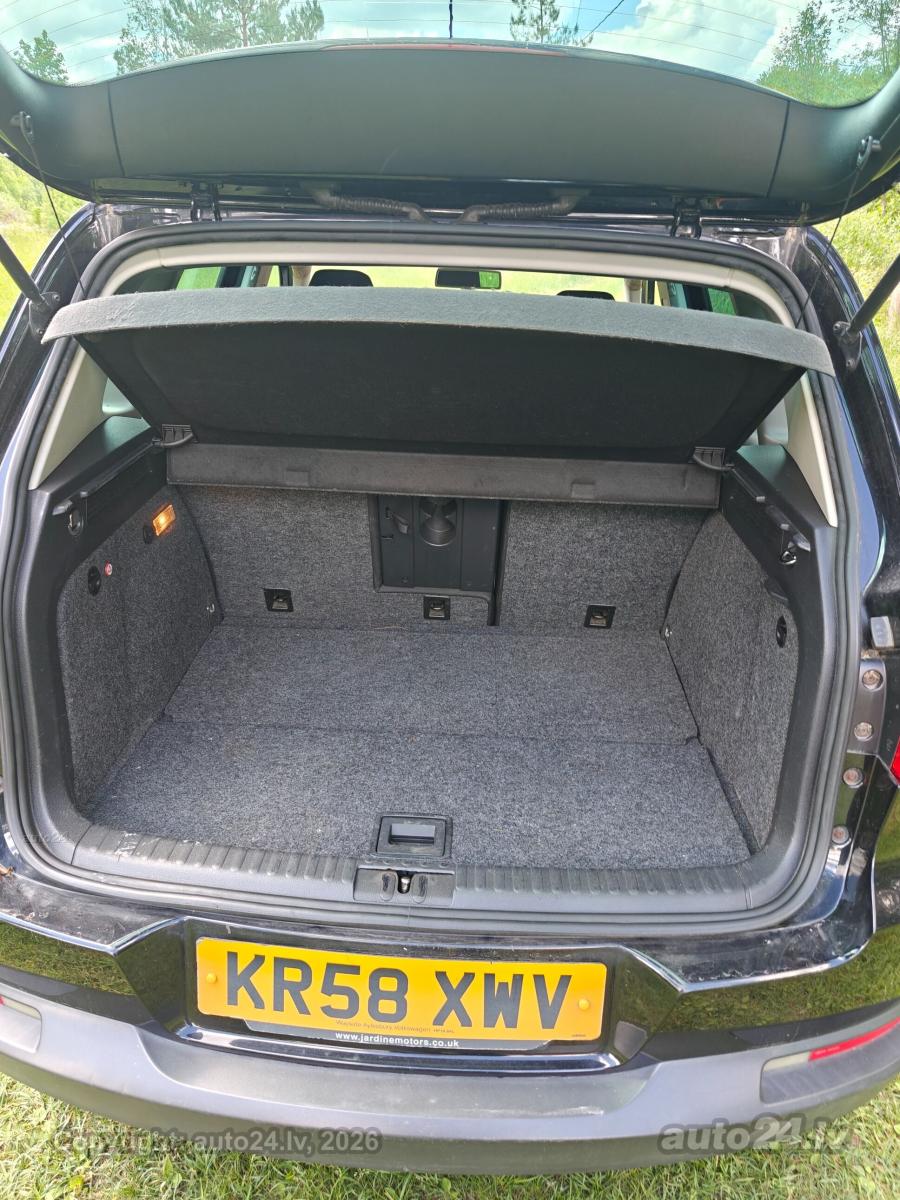 Black Volkswagen Tiguan 2009 in Paldiski, with an engine capacity of 0.00 L and mileage of 285 thousand km for 1600 €, photo 11 on AUTOMOTO.COM.LV