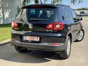 Melns Volkswagen Tiguan 2009 Rīga, ar dzinēja tilpumu 2.00 L un nobraukumu 240 tūkst. km par 6000 €, foto 10 vietnē AUTOMOTO.COM.LV