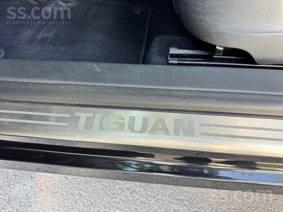 Melns Volkswagen Tiguan 2009 Rīga, ar dzinēja tilpumu 2.00 L un nobraukumu 240 tūkst. km par 6000 €, foto 18 vietnē AUTOMOTO.COM.LV