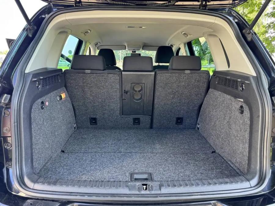Melns Volkswagen Tiguan 2009 Rīga, ar dzinēja tilpumu 2.00 L un nobraukumu 240 tūkst. km par 6000 €, foto 13 vietnē AUTOMOTO.COM.LV
