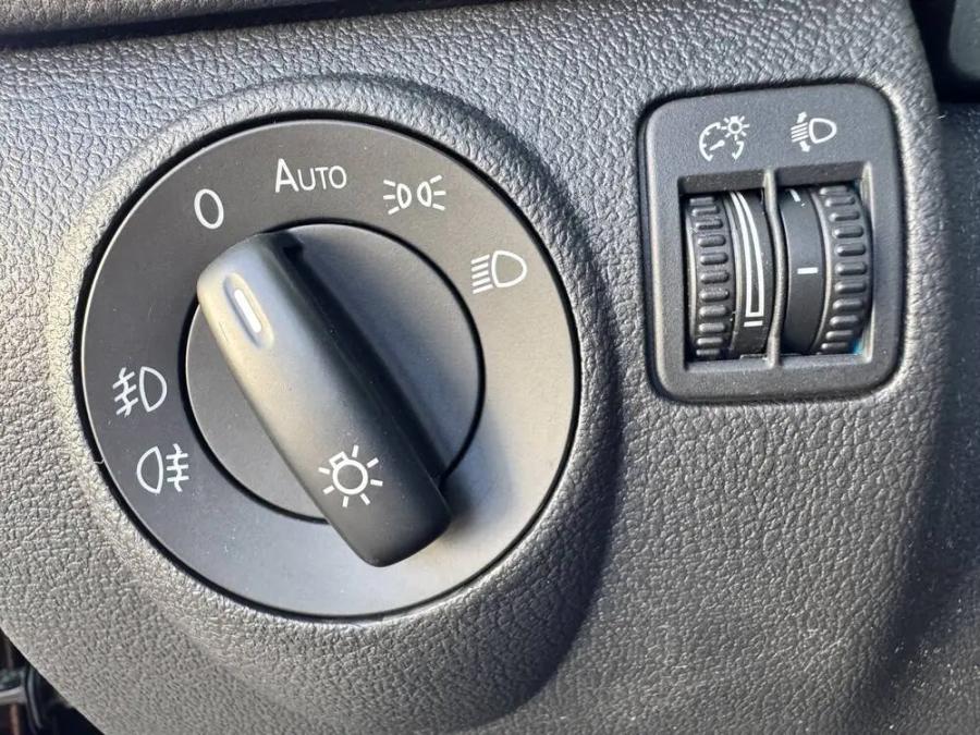 Melns Volkswagen Tiguan 2009 Rīga, ar dzinēja tilpumu 2.00 L un nobraukumu 240 tūkst. km par 6000 €, foto 20 vietnē AUTOMOTO.COM.LV