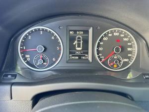 Melns Volkswagen Tiguan 2009 Rīga, ar dzinēja tilpumu 2.00 L un nobraukumu 240 tūkst. km par 6000 €, foto 22 vietnē AUTOMOTO.COM.LV