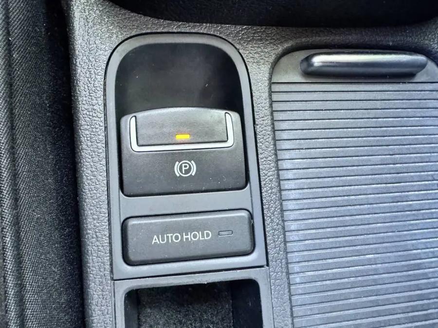 Melns Volkswagen Tiguan 2009 Rīga, ar dzinēja tilpumu 2.00 L un nobraukumu 240 tūkst. km par 6000 €, foto 24 vietnē AUTOMOTO.COM.LV