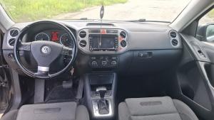 Black Volkswagen Tiguan 2009 in Siauliai, with an engine capacity of 2.00 L and mileage of 337 thousand km for 3750 €, photo 11 on AUTOMOTO.COM.LV