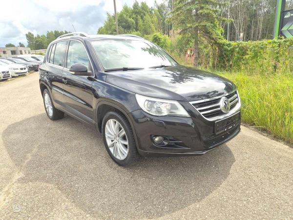 Melns Volkswagen Tiguan 2009 Utena, ar dzinēja tilpumu 1.98 L un nobraukumu 193 tūkst. km par 5950 €, foto 3 vietnē AUTOMOTO.COM.LV