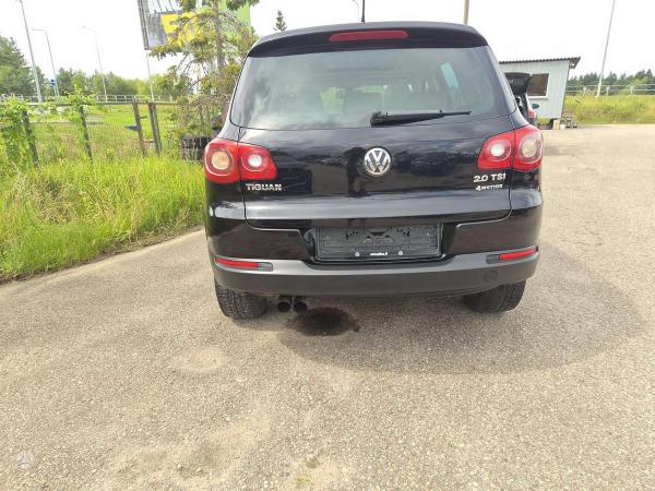 Melns Volkswagen Tiguan 2009 Utena, ar dzinēja tilpumu 1.98 L un nobraukumu 193 tūkst. km par 5950 €, foto 5 vietnē AUTOMOTO.COM.LV
