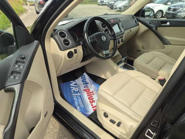 Melns Volkswagen Tiguan 2009 Utena, ar dzinēja tilpumu 1.98 L un nobraukumu 193 tūkst. km par 5950 €, foto 10 vietnē AUTOMOTO.COM.LV