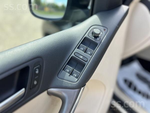 Melns Volkswagen Tiguan 2009 Rīga, ar dzinēja tilpumu 2.00 L un nobraukumu 327 tūkst. km par 5590 €, foto 7 vietnē AUTOMOTO.COM.LV