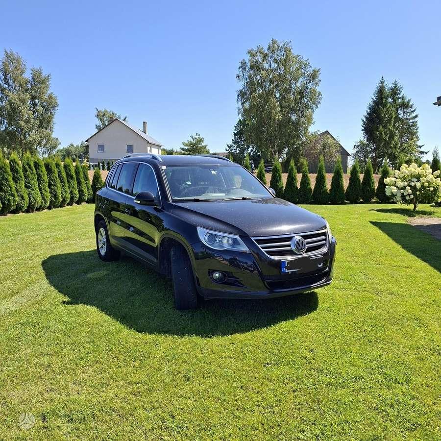 Melns Volkswagen Tiguan 2009 Kauņa, ar dzinēja tilpumu 1.39 L un nobraukumu 240 tūkst. km par 4500 €, foto 1 vietnē AUTOMOTO.COM.LV