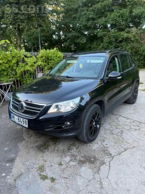 Melns Volkswagen Tiguan 2009 Liepāja, ar dzinēja tilpumu 2.00 L un nobraukumu 250 tūkst. km par 4499 €, foto  vietnē AUTOMOTO.COM.LV