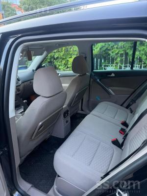 Melns Volkswagen Tiguan 2009 Liepāja, ar dzinēja tilpumu 2.00 L un nobraukumu 250 tūkst. km par 4499 €, foto 8 vietnē AUTOMOTO.COM.LV