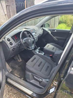 Melns Volkswagen Tiguan 2009 Rīga, ar dzinēja tilpumu 2.00 L un nobraukumu 230 tūkst. km par 5800 €, foto 6 vietnē AUTOMOTO.COM.LV