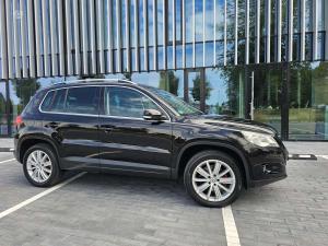 Melns Volkswagen Tiguan 2009 Kauņa, ar dzinēja tilpumu 2.00 L un nobraukumu 300 tūkst. km par 5800 €, foto 9 vietnē AUTOMOTO.COM.LV