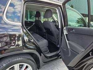 Melns Volkswagen Tiguan 2009 Kauņa, ar dzinēja tilpumu 2.00 L un nobraukumu 300 tūkst. km par 5800 €, foto 13 vietnē AUTOMOTO.COM.LV