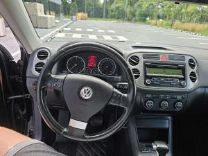 Melns Volkswagen Tiguan 2009 Kauņa, ar dzinēja tilpumu 2.00 L un nobraukumu 300 tūkst. km par 5800 €, foto 18 vietnē AUTOMOTO.COM.LV