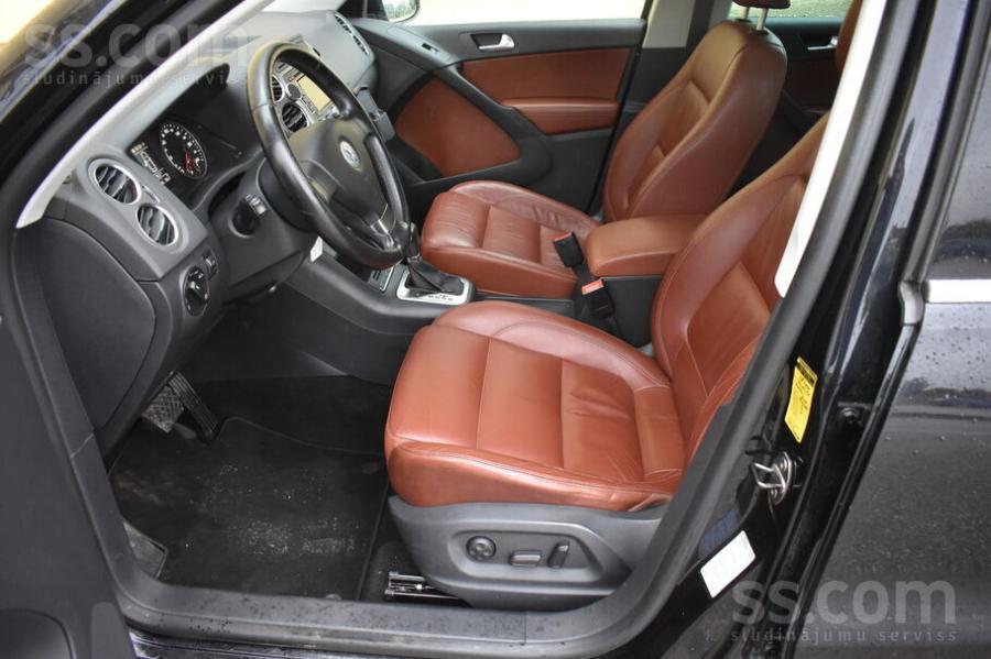 Black Volkswagen Tiguan 2009 in Talsi, with an engine capacity of 2.00 L and mileage of 293 thousand km for 6700 €, photo 13 on AUTOMOTO.COM.LV