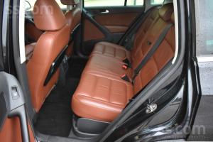 Black Volkswagen Tiguan 2009 in Talsi, with an engine capacity of 2.00 L and mileage of 293 thousand km for 6700 €, photo 17 on AUTOMOTO.COM.LV