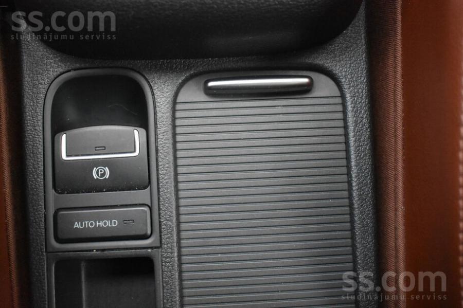 Black Volkswagen Tiguan 2009 in Talsi, with an engine capacity of 2.00 L and mileage of 293 thousand km for 6700 €, photo 29 on AUTOMOTO.COM.LV