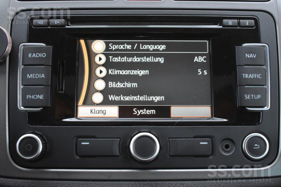 Black Volkswagen Tiguan 2009 in Talsi, with an engine capacity of 2.00 L and mileage of 293 thousand km for 6700 €, photo 41 on AUTOMOTO.COM.LV