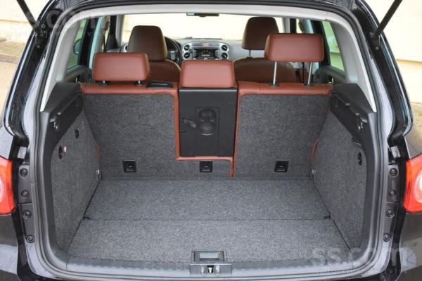 Melns Volkswagen Tiguan 2009 Talsi, ar dzinēja tilpumu 2.00 L un nobraukumu 293 tūkst. km par 6700 €, foto 10 vietnē AUTOMOTO.COM.LV