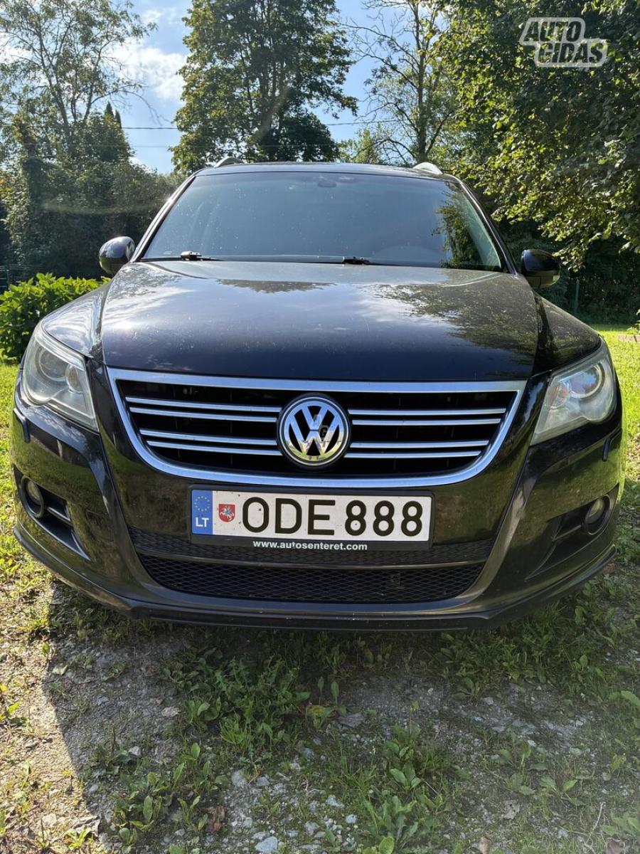 Melns Volkswagen Tiguan 2009 Radviliškis, ar dzinēja tilpumu 2.00 L un nobraukumu 198 tūkst. km par 6400 €, foto 7 vietnē AUTOMOTO.COM.LV