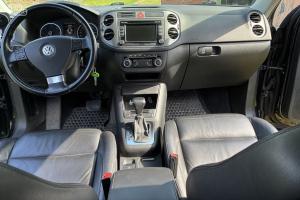 Melns Volkswagen Tiguan 2009 Radviliškis, ar dzinēja tilpumu 2.00 L un nobraukumu 198 tūkst. km par 6400 €, foto 16 vietnē AUTOMOTO.COM.LV