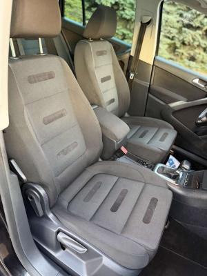 Melns Volkswagen Tiguan 2009 Utena, ar dzinēja tilpumu 2.00 L un nobraukumu 197 tūkst. km par 7100 €, foto 27 vietnē AUTOMOTO.COM.LV