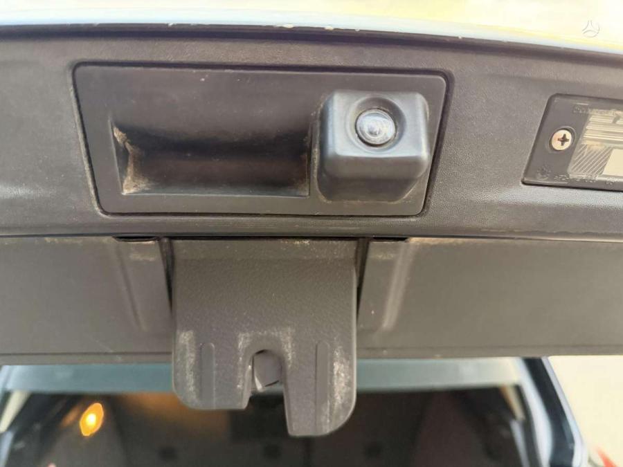 Melns Volkswagen Tiguan 2009 Utena, ar dzinēja tilpumu 2.00 L un nobraukumu 197 tūkst. km par 7100 €, foto 35 vietnē AUTOMOTO.COM.LV