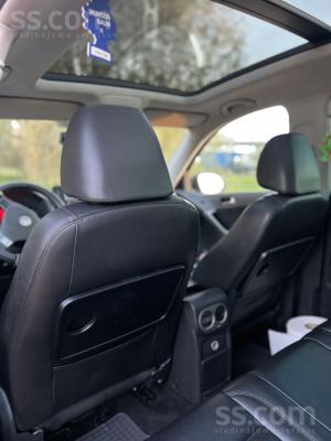 Black Volkswagen Tiguan 2009 in Riga, with an engine capacity of 2.00 L and mileage of 289 thousand km for 4300 €, photo 23 on AUTOMOTO.COM.LV
