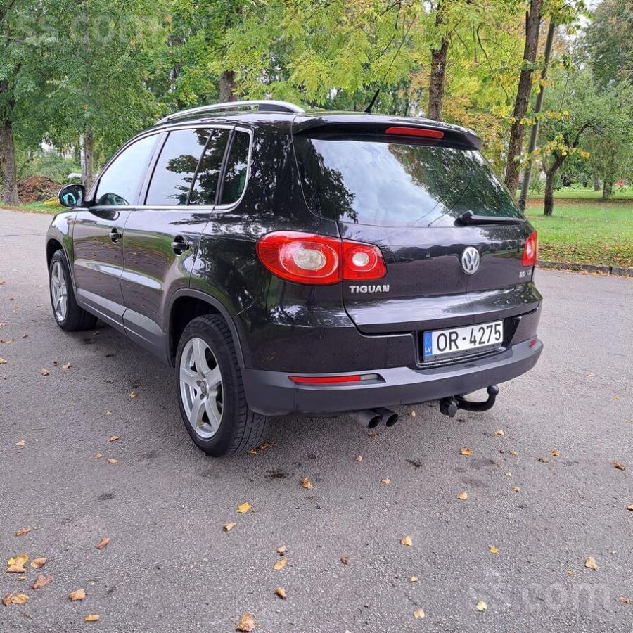 Melns Volkswagen Tiguan 2009 Rēzekne, ar dzinēja tilpumu 2.00 L un nobraukumu 0 tūkst. km par 5750 €, foto 8 vietnē AUTOMOTO.COM.LV